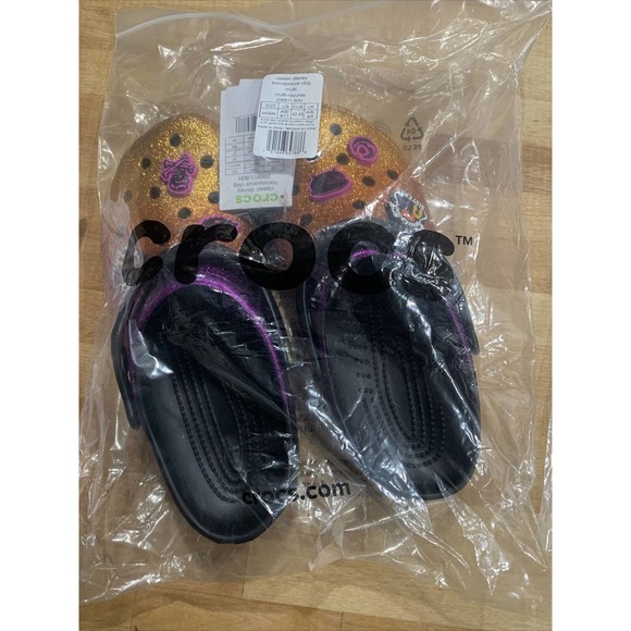 CROCS | Shoes | Crocs Unisex Adult Classic Disney Hocus Pocus Clog Size ...